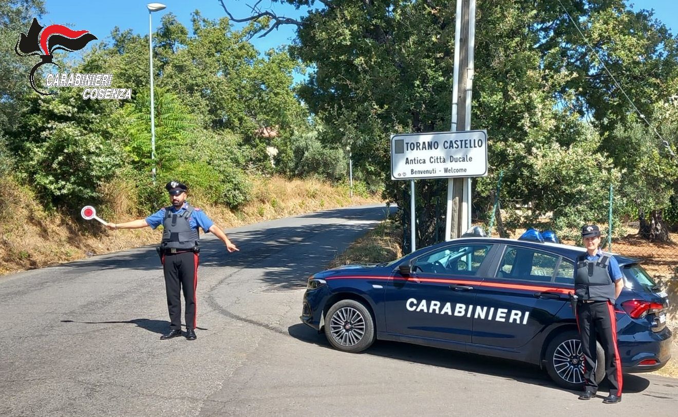 Spara e ferisce sette persone a Torano, 20enne arrestato dai carabinieri