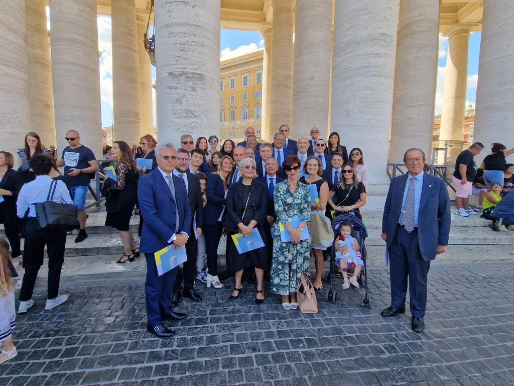 Assemblea di Confindustria in Vaticano, Ferrara: «Rimettiamo le persone ...