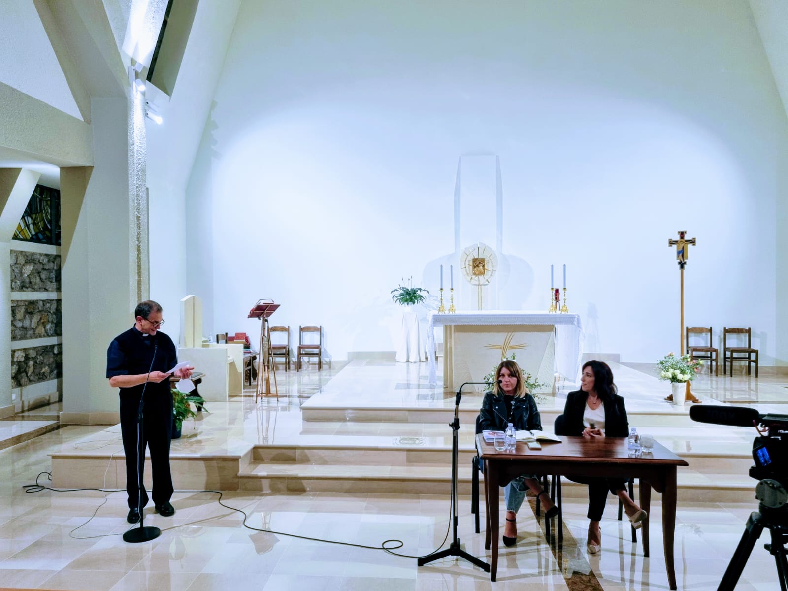 Annamaria Frustaci alla Chiesa del Rosario: «Sconfiggere la mafia è il ...