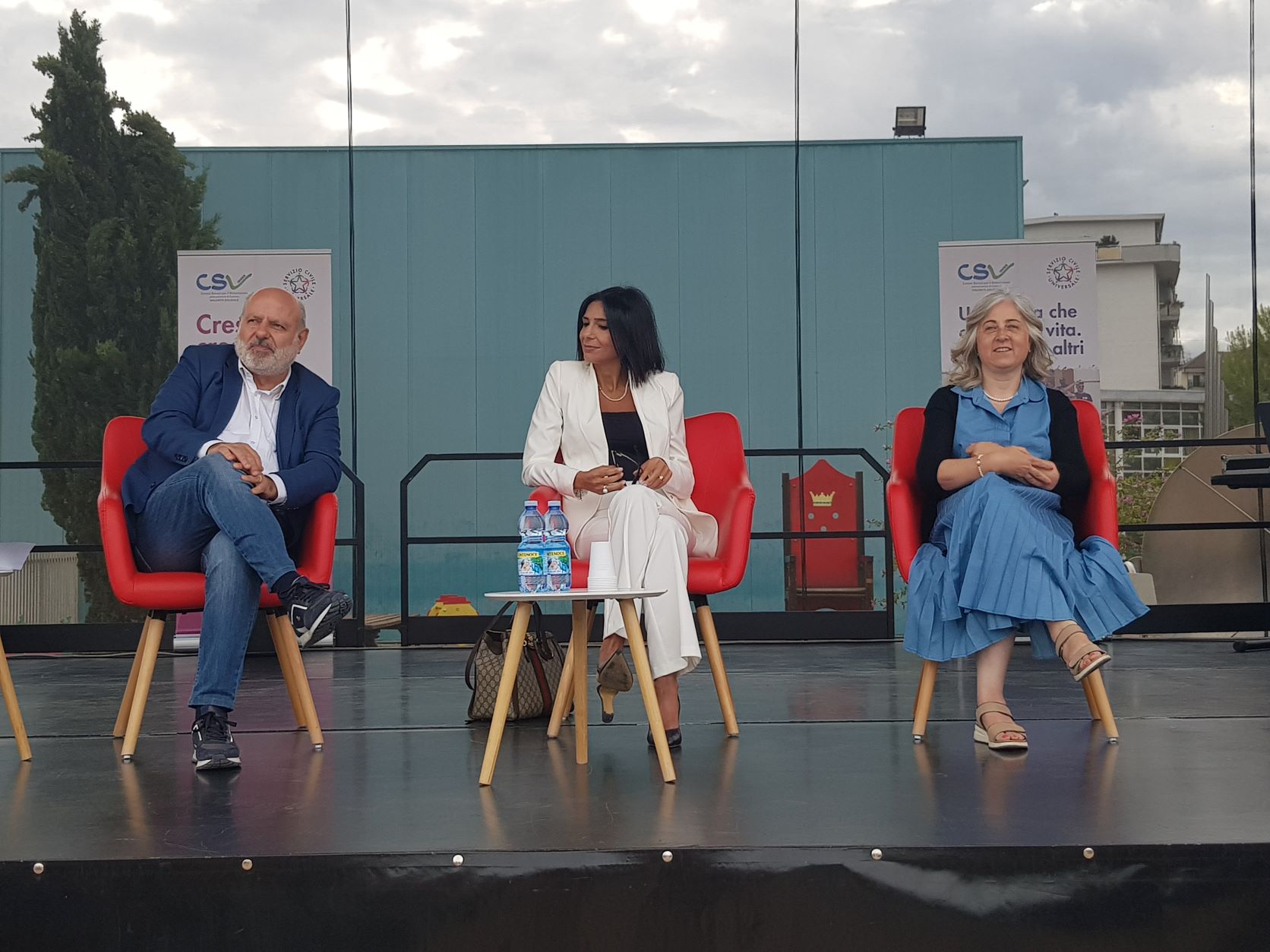 Cosenza, Princi incontra oltre 300 operatori volontari di servizio ...