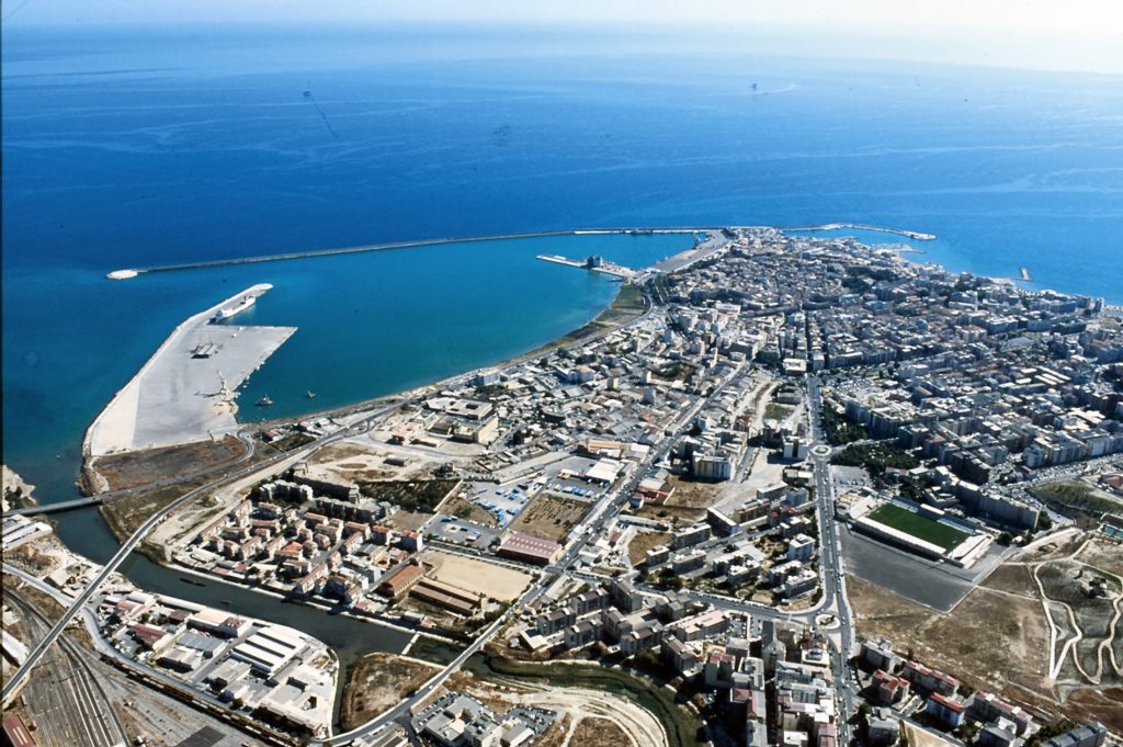 Crotone, nel 2023 prenotato l'attracco di 35 navi da crociera