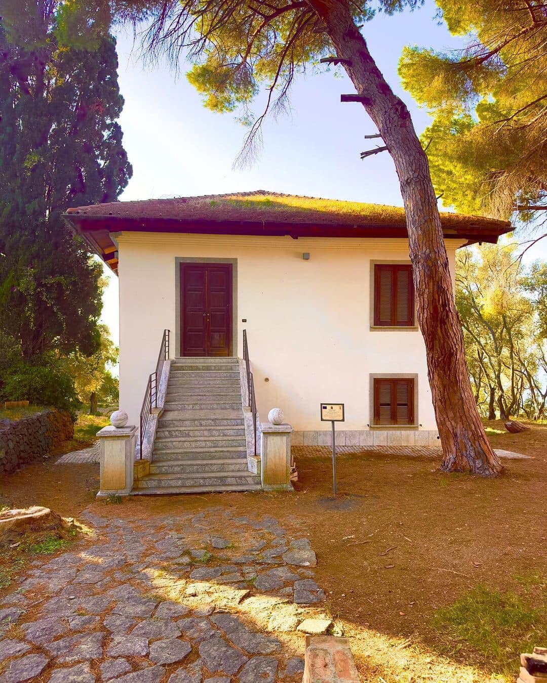 Il mancato sepolcro di Leonida Repaci a Palmi nella sua Villa Pietrosa