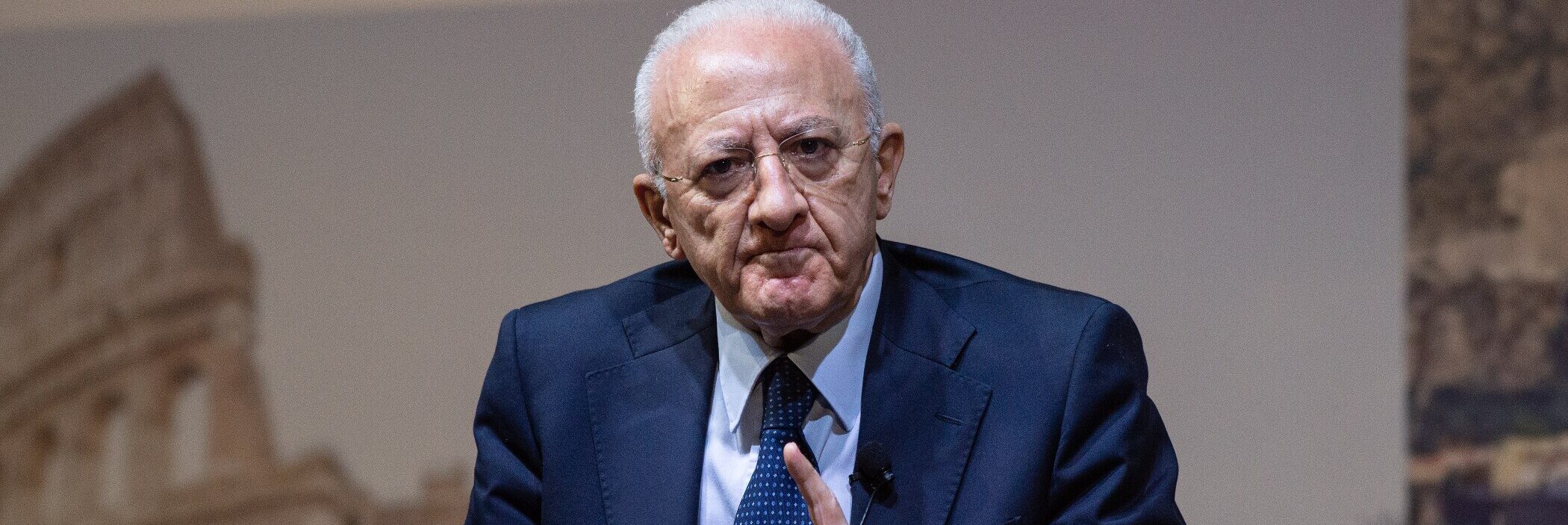 Fondi di coesione, De Luca querela Fitto: «Falsità»