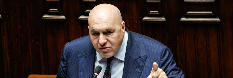 Crosetto: «L'attacco di Israele a Unifil un crimine di guerra»