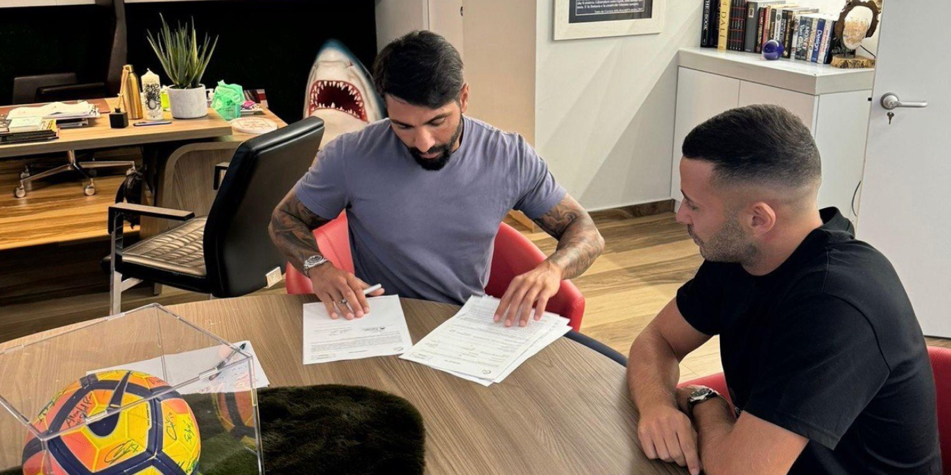 Crotone, dal Picerno arriva l'esperto centrocampista Andrea Gallo