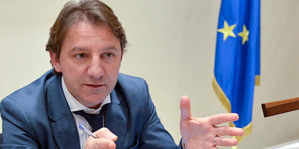 Tridico, il "messaggio" social e l'attesa dell'annuncio della candidatura