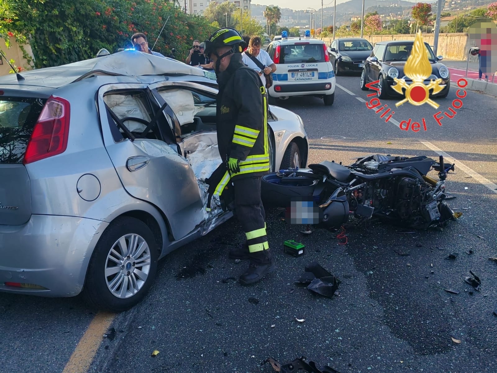 Tragedia a Catanzaro, morto un motociclista in un incidente