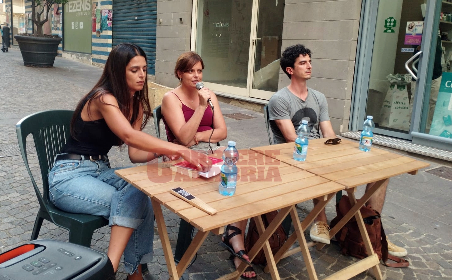 Ilaria Salis a Cosenza: «Fascisti e neonazisti sono una minaccia ...