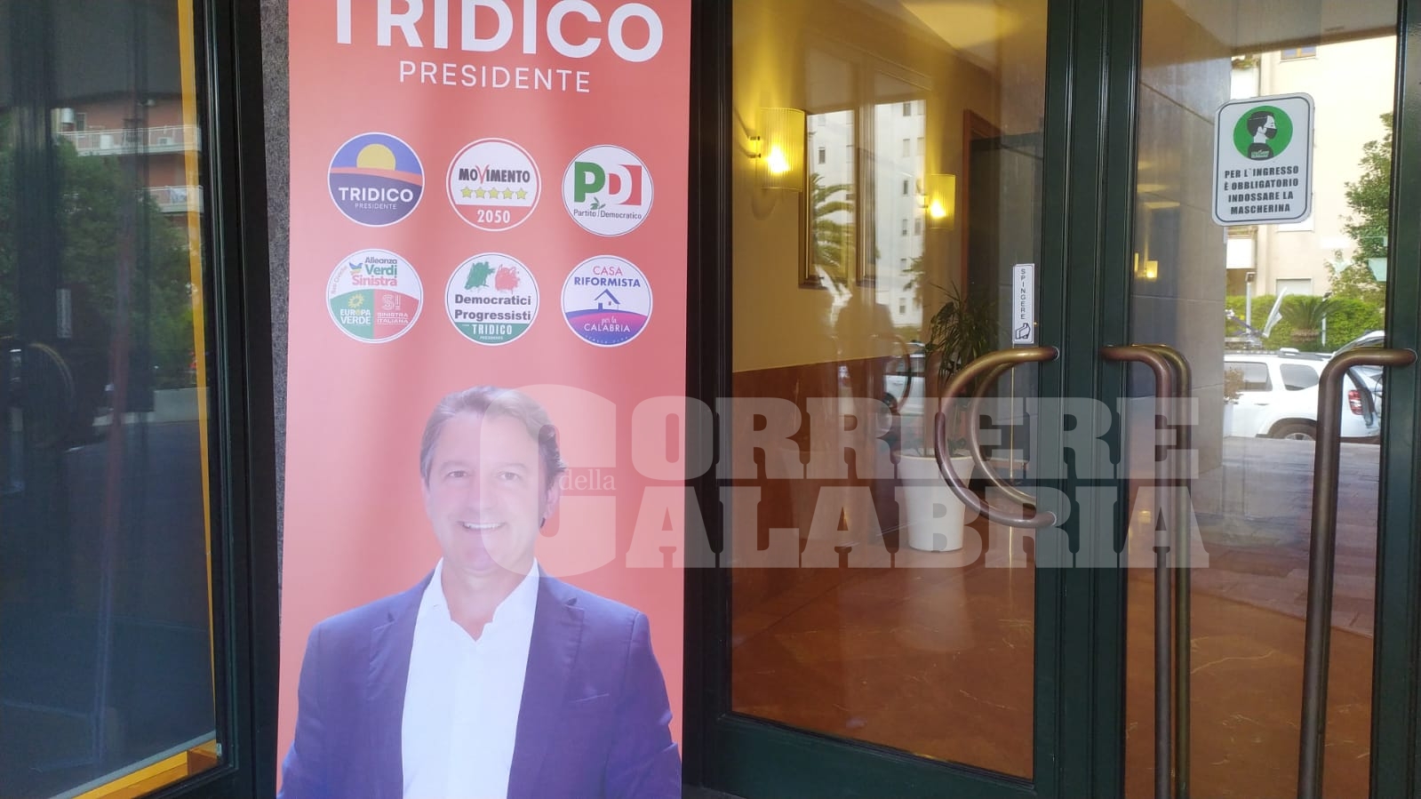 Regionali, l'attesa del quartier generale di Tridico