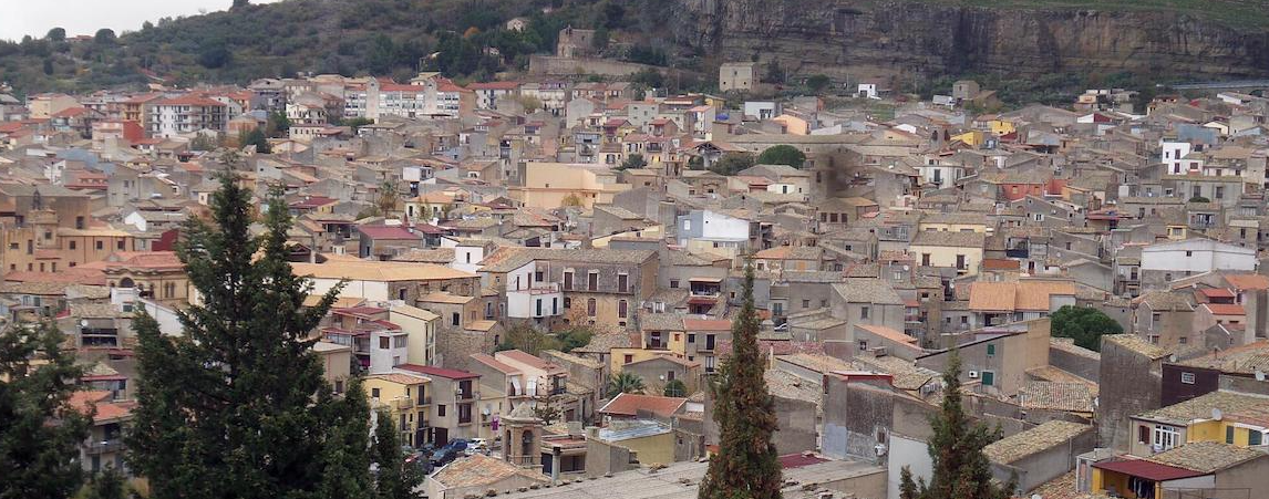 Dramma a Corleone, uccide la figlia disabile e si suicida